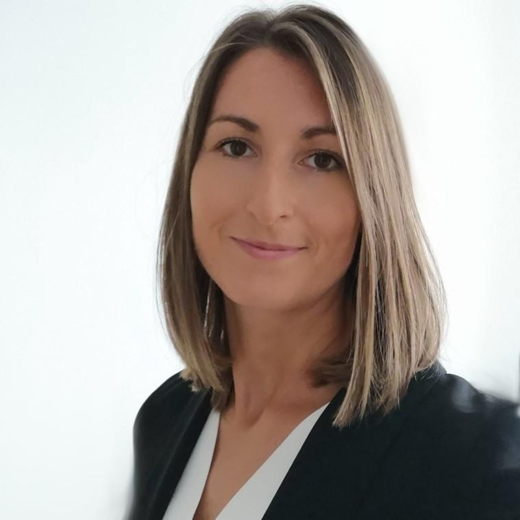 Julia Klein - Regional Lead Project Management Insurance Europe - Allianz Partners | XING