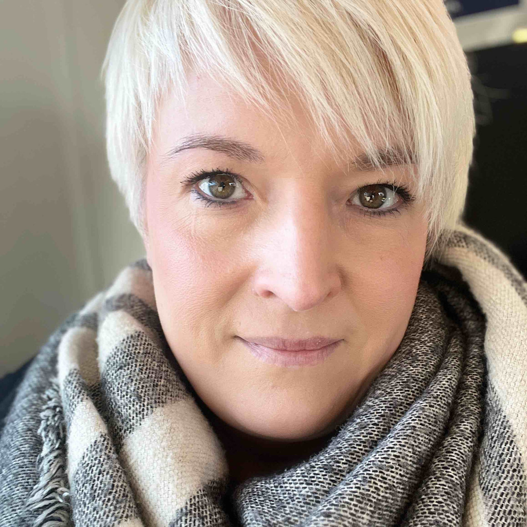 Manuela Deitz - Verkäuferin im Einzelhandel - Kämpgen GmbH & Co. KG | XING