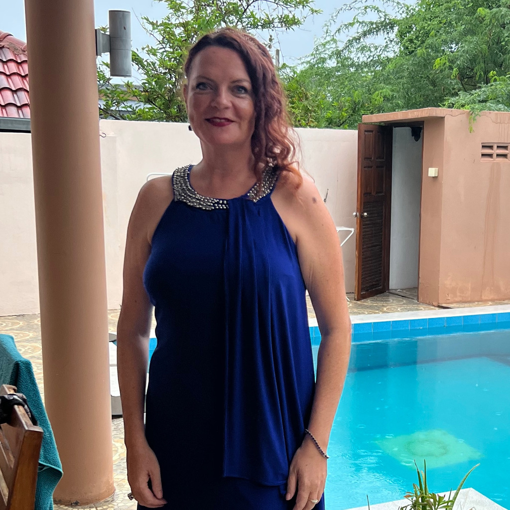 Kitty Robertson - Recruitment director - Monroe consulting | XING