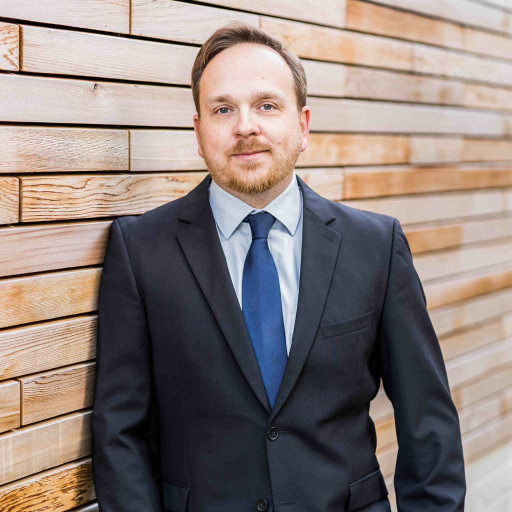 Sebastian Koch - Assistant Manager Public Relations - Kia Deutschland ...