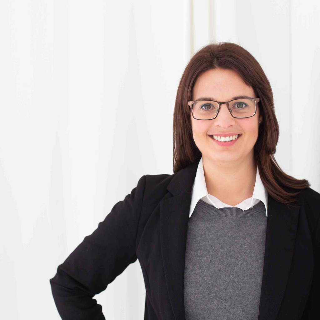 Begoña Lema - Leiterin Interne Kommunikation - Helvetia Versicherungen ...