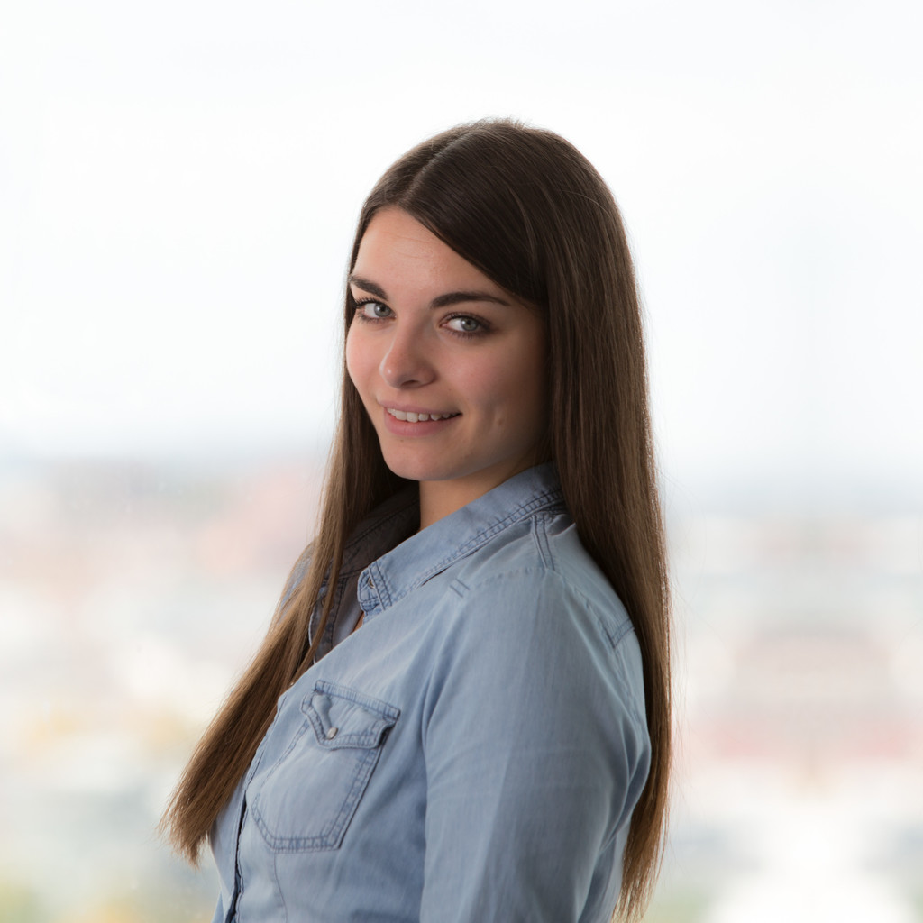 Lisa Knab - Innovationsmanagerin - CodeCamp:N | XING