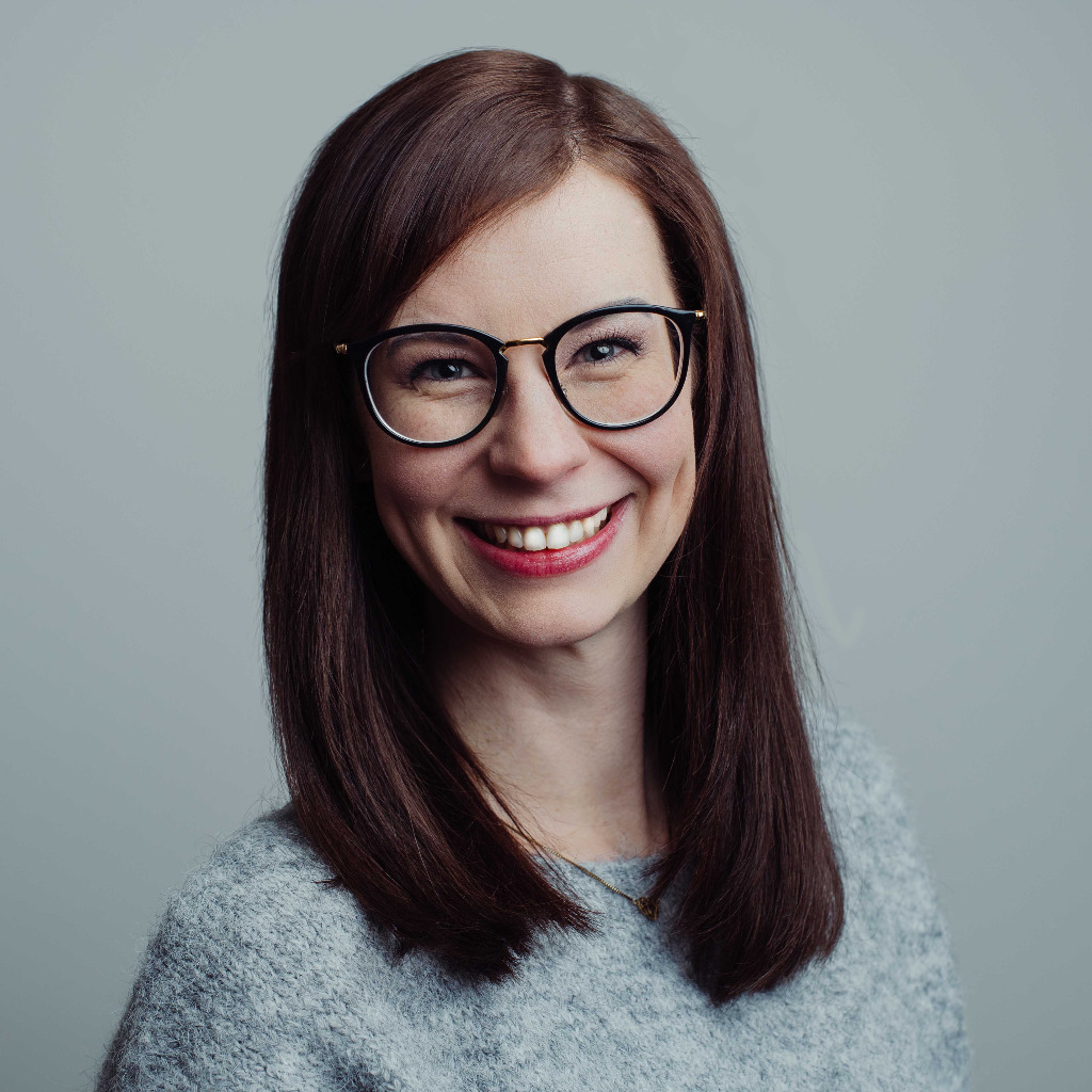 Kristin Janzen - Unternehmenskommunikation, Bereichsleitung - KERN ...