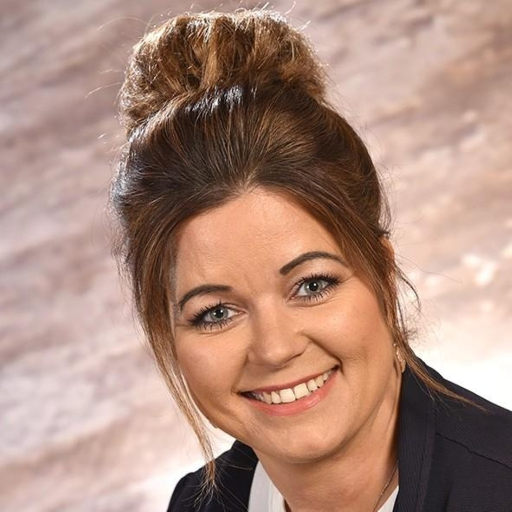 Doreen Kuhn's Instagram, Twitter & Facebook on IDCrawl