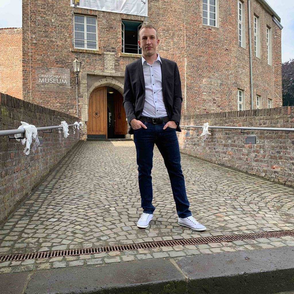 Daniel Moritz: Ausbildung und Berufserfahrung | XING