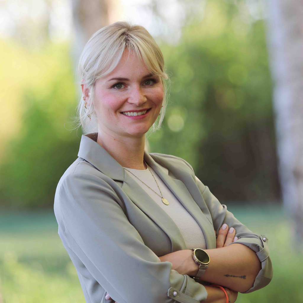 Sinja Göbel - Category Manager - Fritz Feldmann GmbH & Co. KG | XING