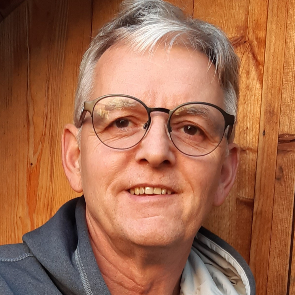 Roland Adam - Modelgaskoordinator - Umicore AG & Co. KG | XING