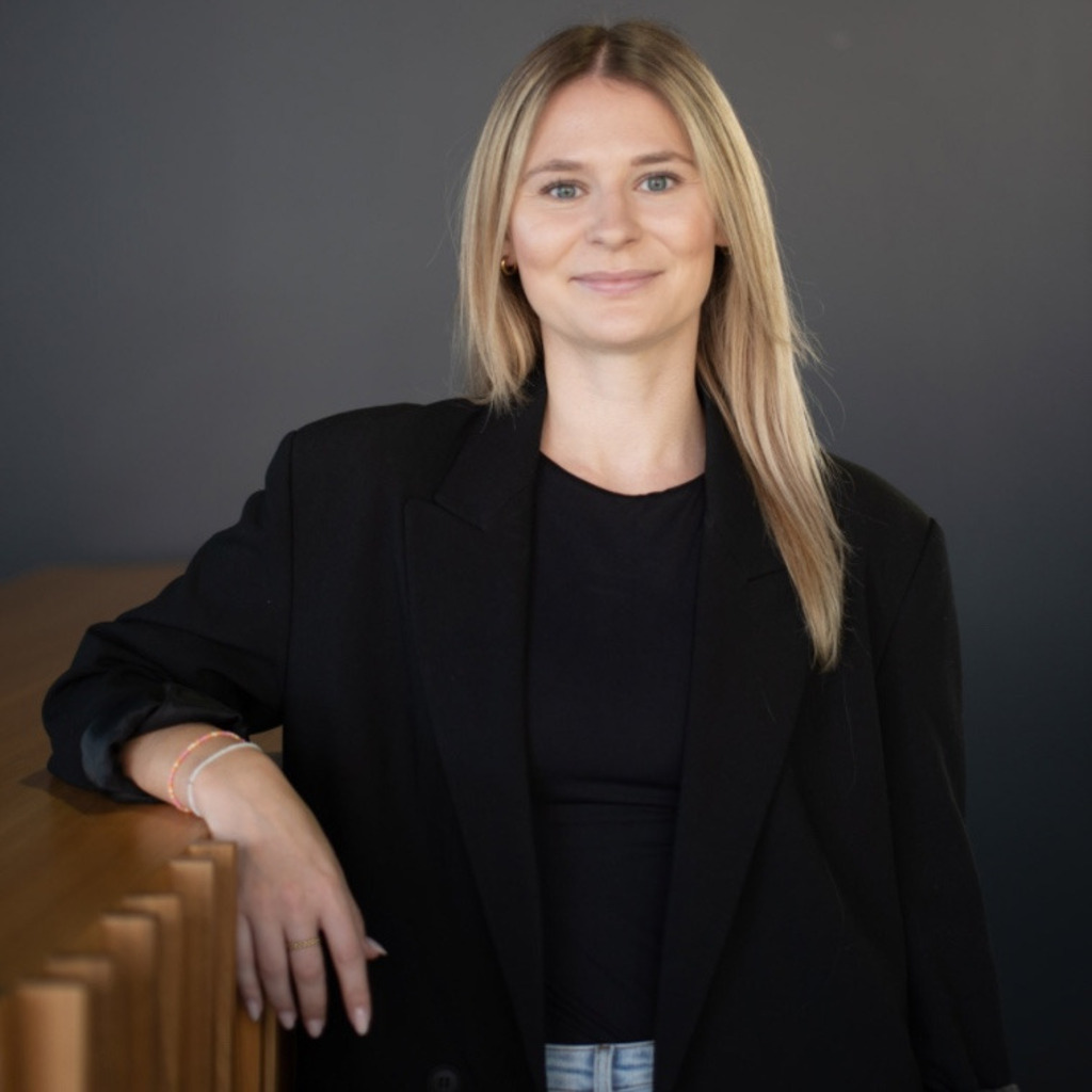 Stephanie Esch - Business Development Manager - Arrow ECS Deutschland ...