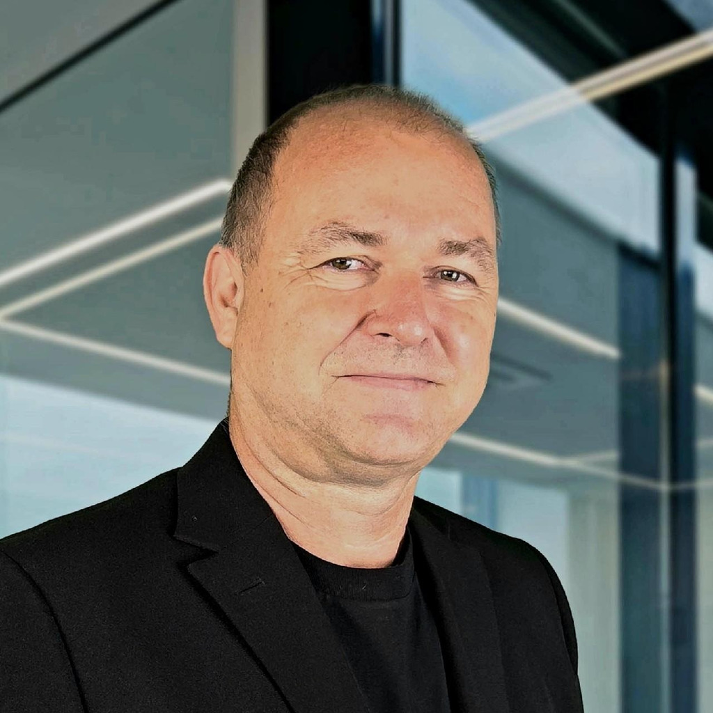 Walter Daum - Managing Director Air & Sea - Global Express Graz Austria ...