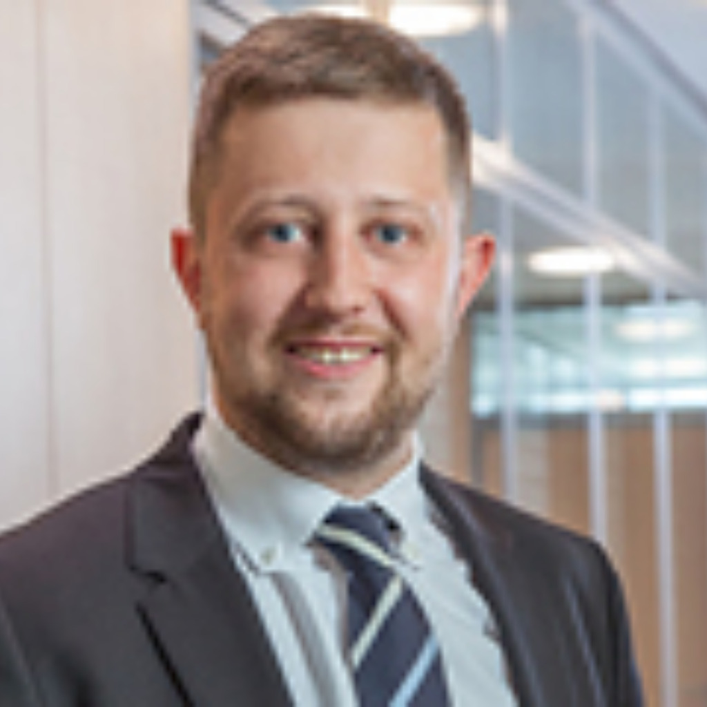 Patrick Meyer - Betriebswirtschaftslehre - FOM Hochschule für Oekonomie ...