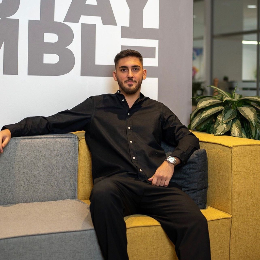 Semih Cakir - Projektleiter - DLSE Mietmöbel GmbH | XING