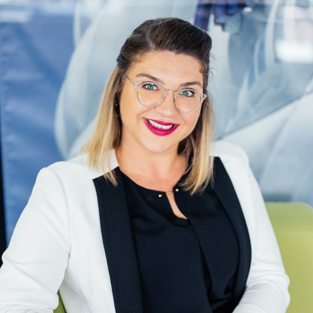 Carolin Bock - Kundenbetreuerin & Büroleiterin - Allianz ...