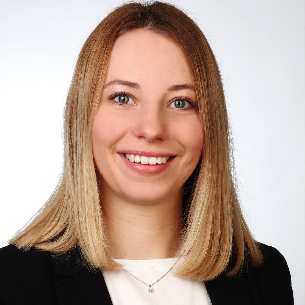 Julia Sachenbacher - Senior Consultant - zeb.rolfes.schierenbeck ...