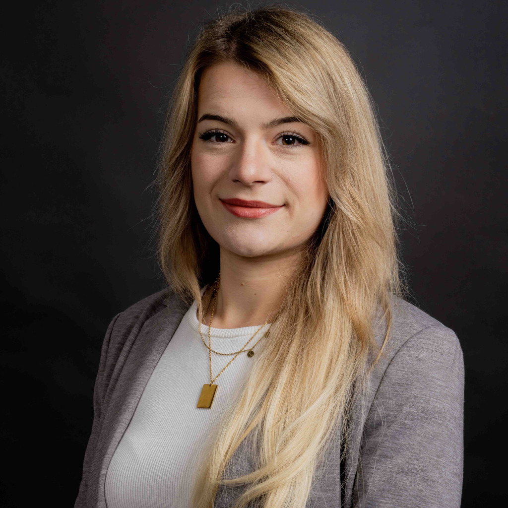 Michelle Lederer - Veranstaltungskoordinatorin - Arthrex GmbH | XING