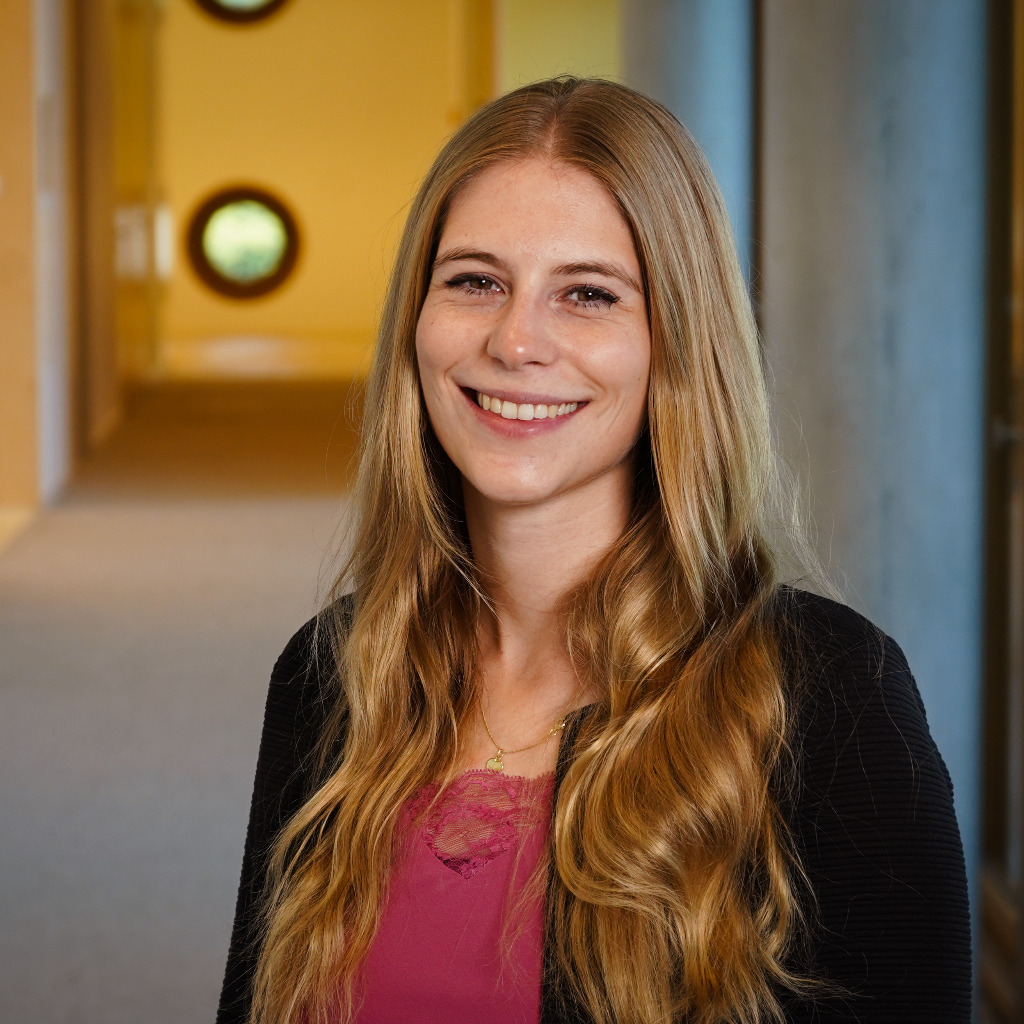 Lisa Scherrer - Recruiterin für den Bereich Marketing & Beschaffung ...