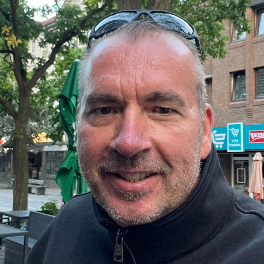 Michael Macholl - Geschäftsführer - North Port GmbH / European ...