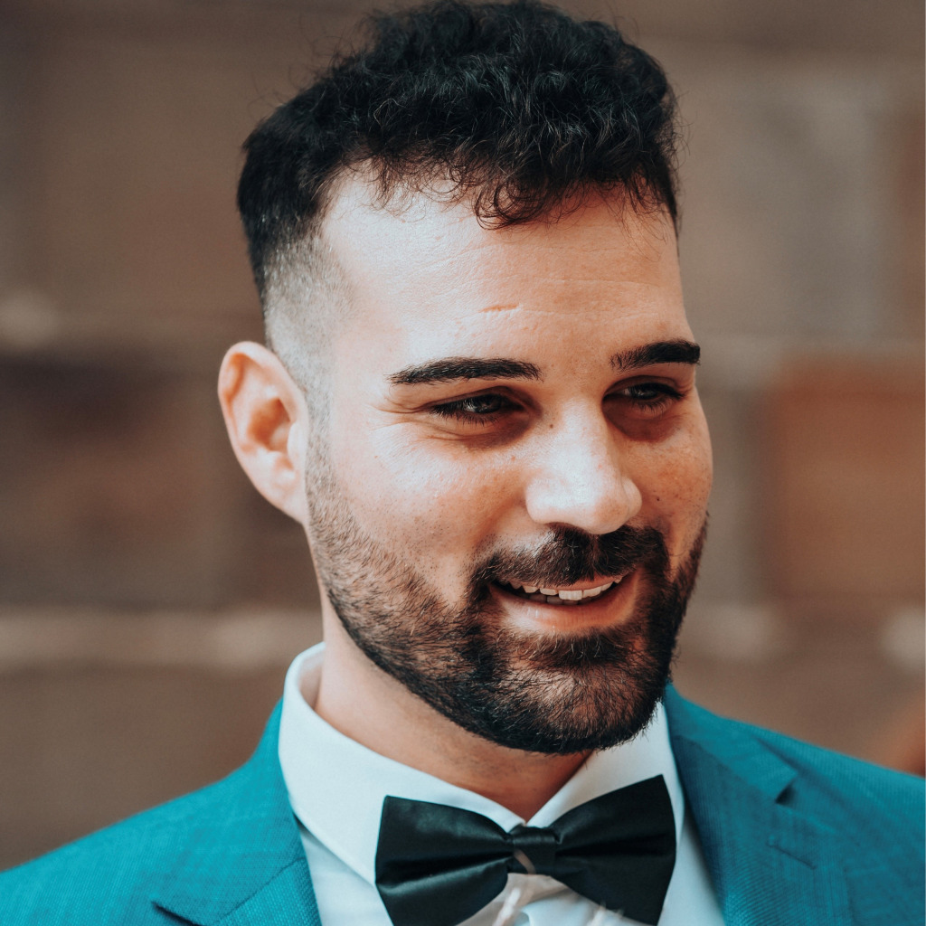 Vasilios Megas - Senior Assistance Coordinator - med con team | XING