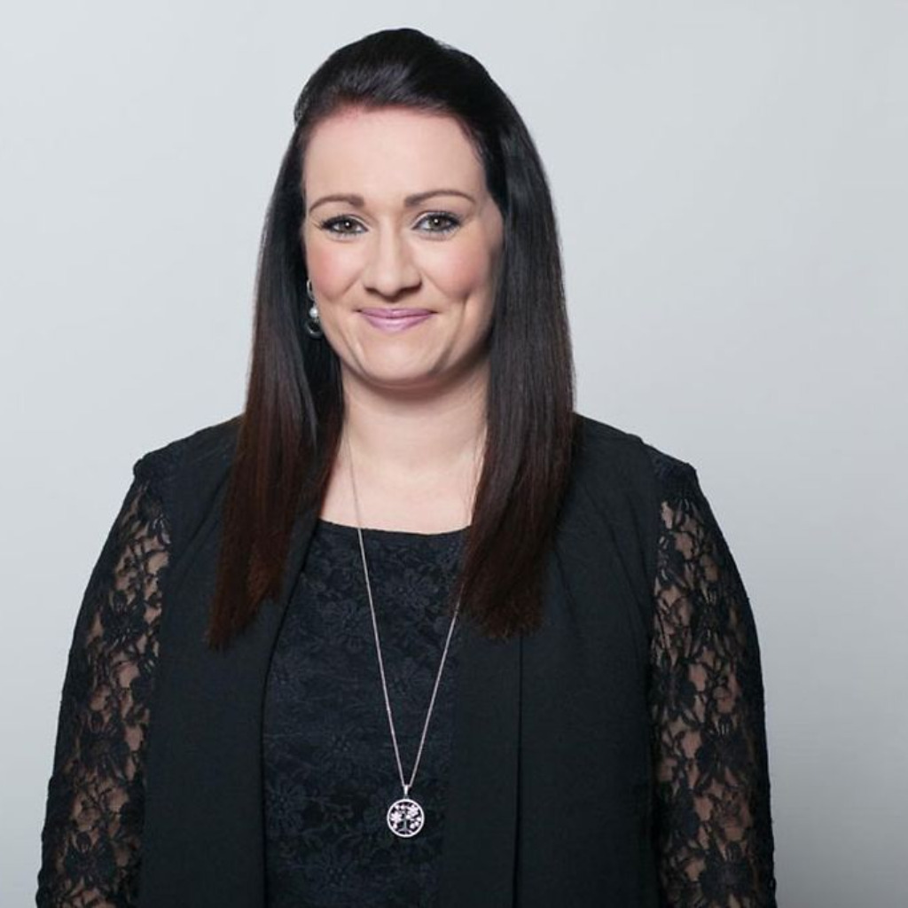 Janine George - Versicherungsfachmann - HanseMerkur | XING