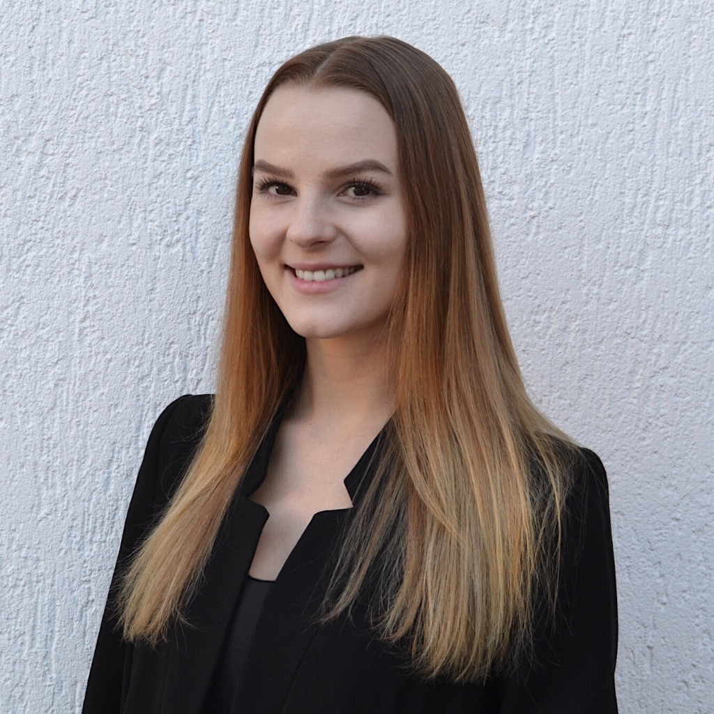 Michelle Link - Trainee Brand Management - IU Internationale Hochschule ...