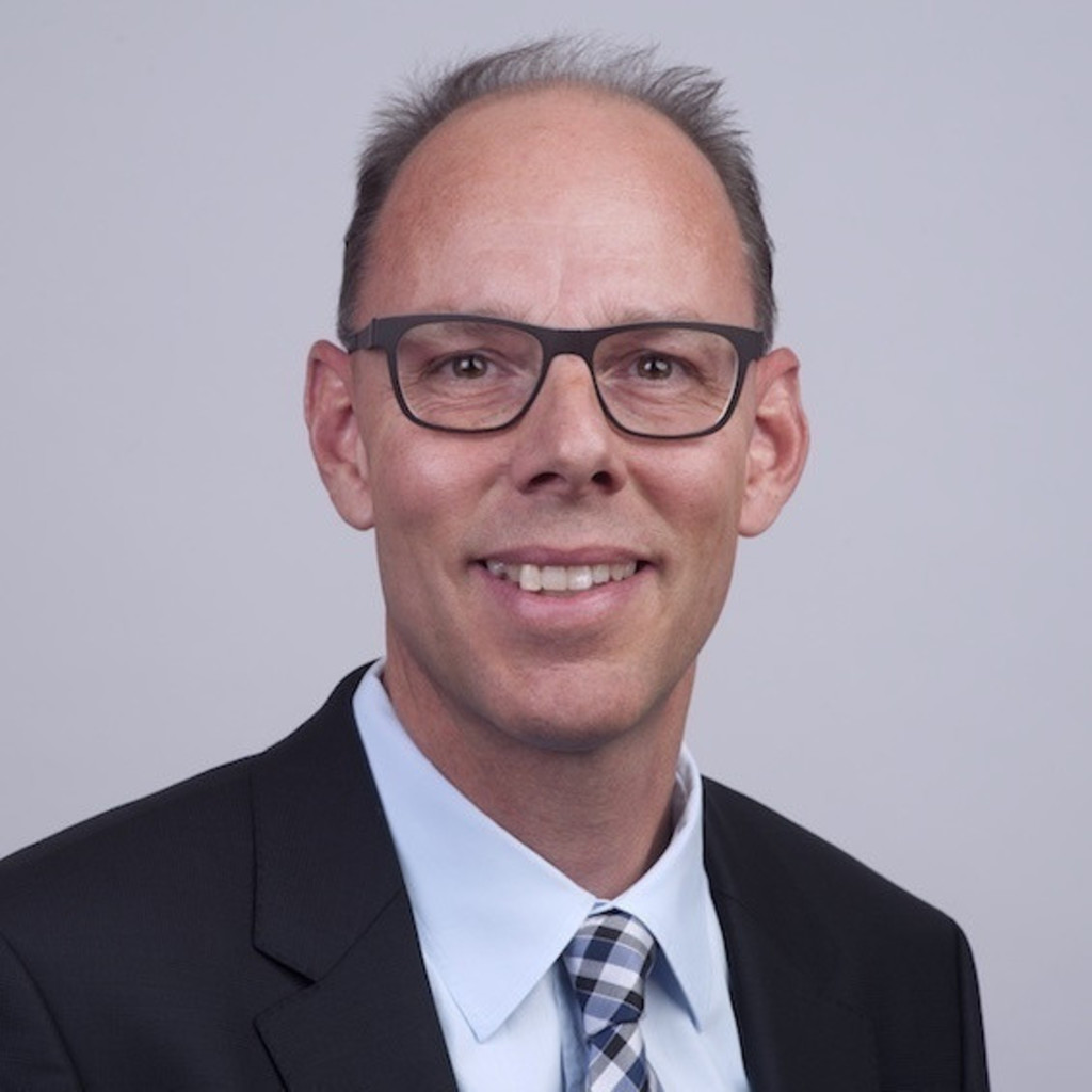 Thomas Vetsch - Director Sales Engineering Central Europe - Citrix ...