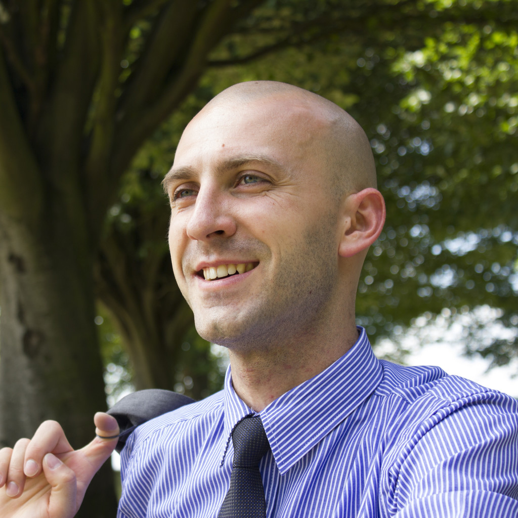 Stanislav Bacik - Sales and Marketing, Director - LEO MOON | XING