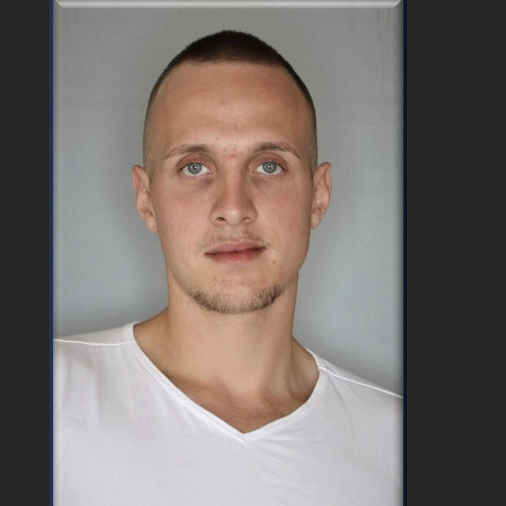 Luca Liebich - CNC-Programmierer - SCHOTT AG | XING