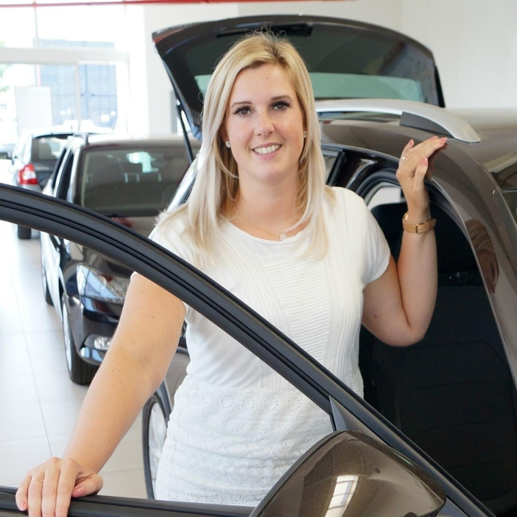 Jennifer Sauer - Verkaufsberaterin - Automobile Dehn GmbH | XING