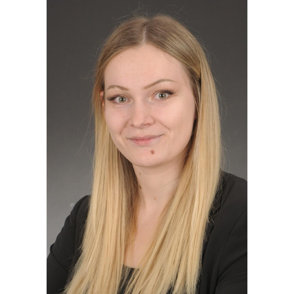 Viktoria Fabricius - Commodity Buyer - Lear Corporation | XING