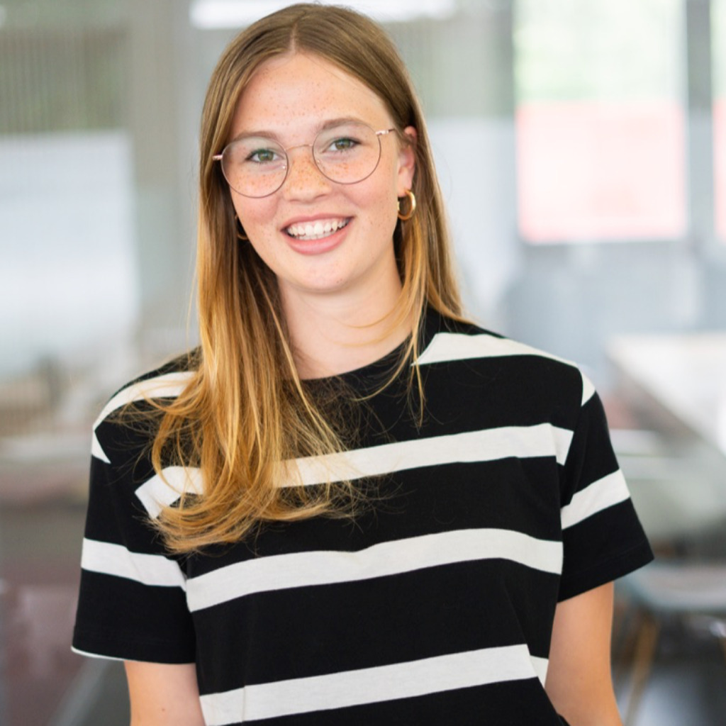 Paula Höltken - Auszubildende - husare gmbh | XING