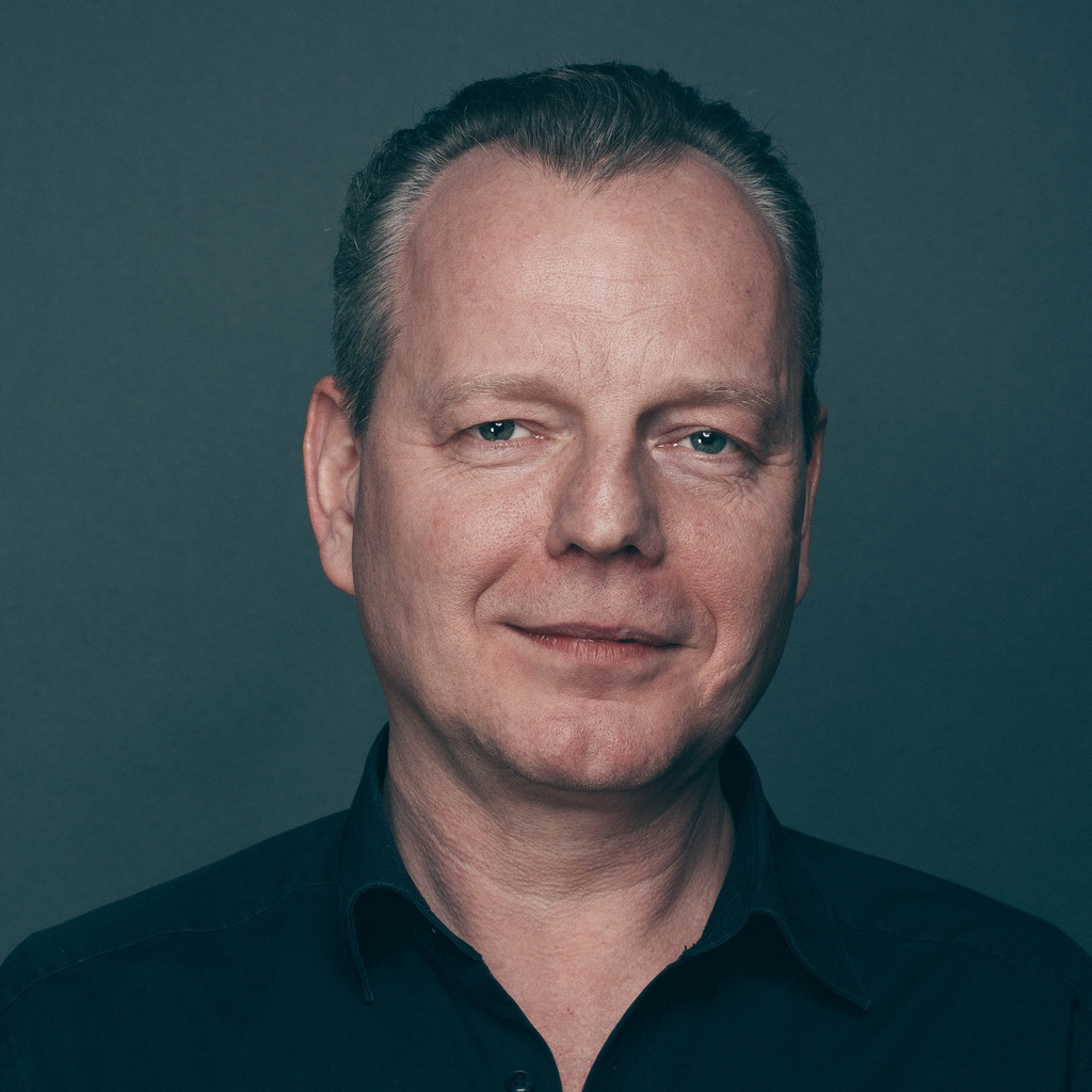 Robert Sidor - CEO - ACNW3.com | XING