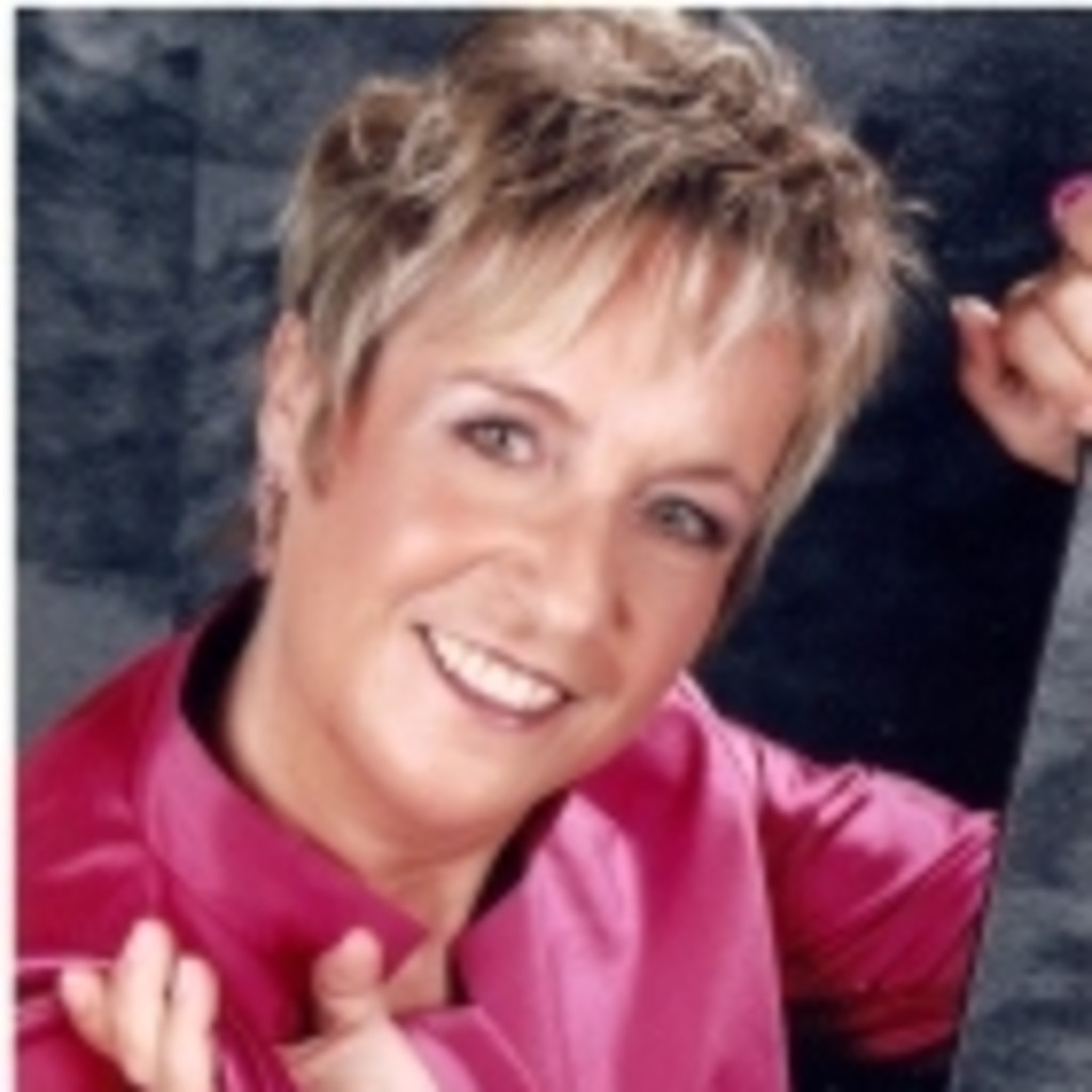 Angela Ottofrickenstein - Unternehmerin - OTTOFRICKENSTEIN büro ...