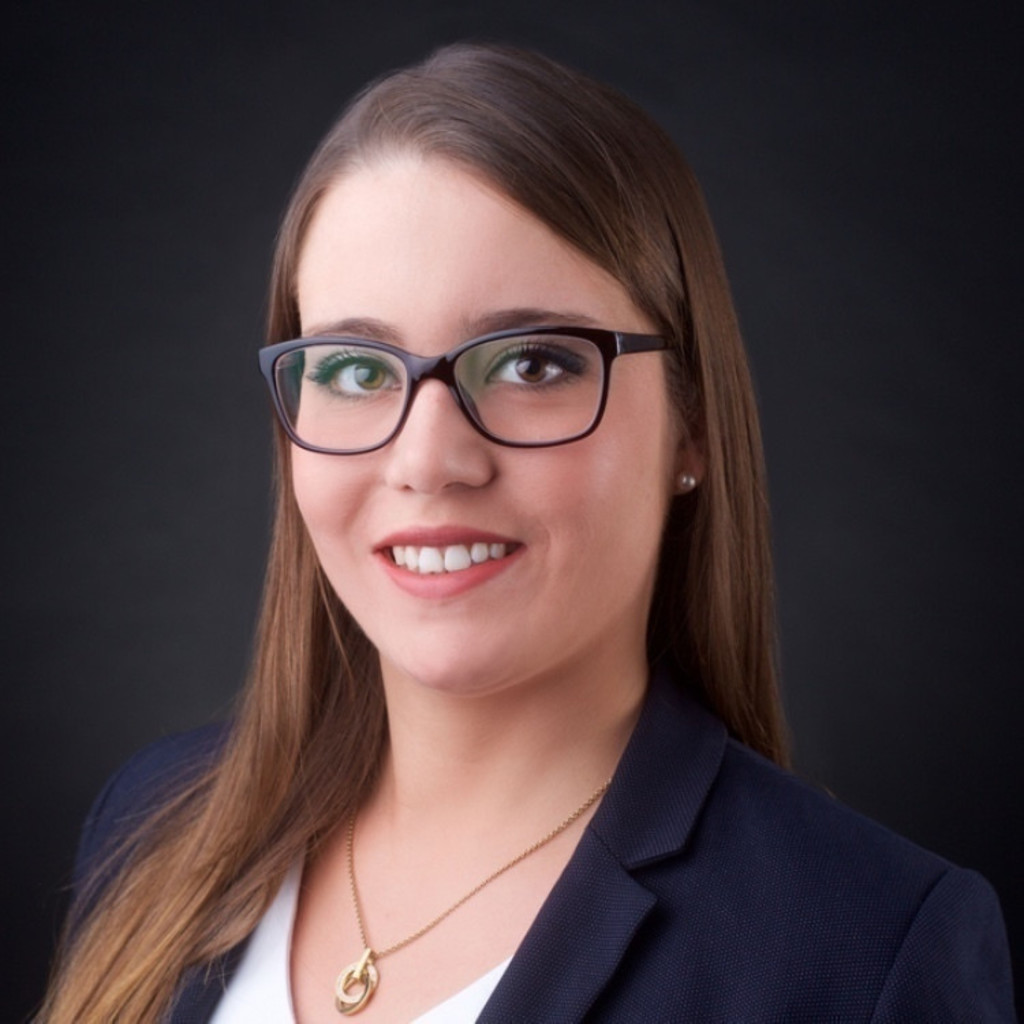 Sarah Schmid's Instagram, Twitter & Facebook on IDCrawl