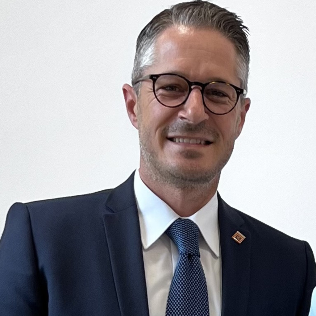 Benjamin Maser - Referatsleiter - Hessisches Ministerium für ...