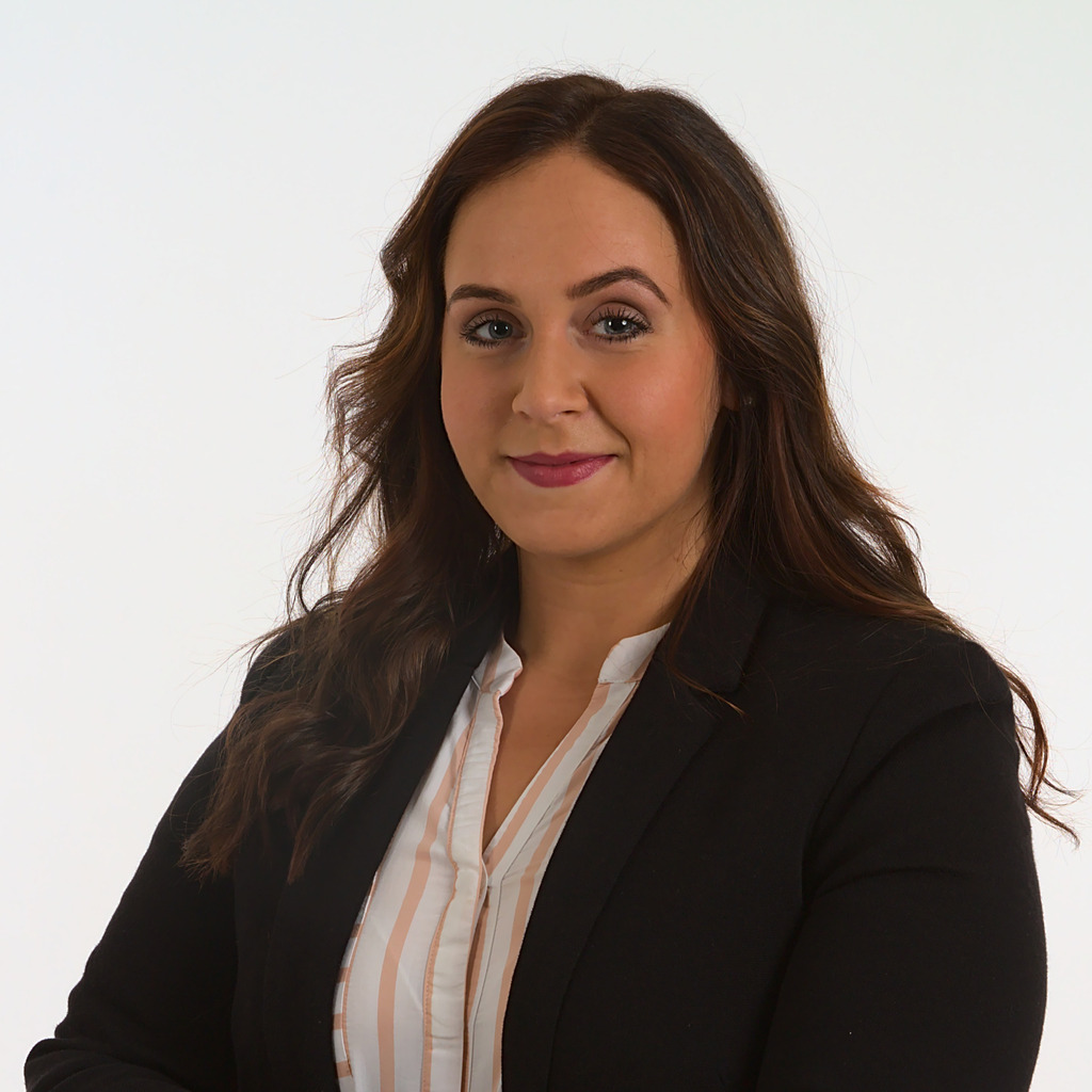 Sabrina Helbling-Schneider - Leiterin Marketing - AAT Alber ...