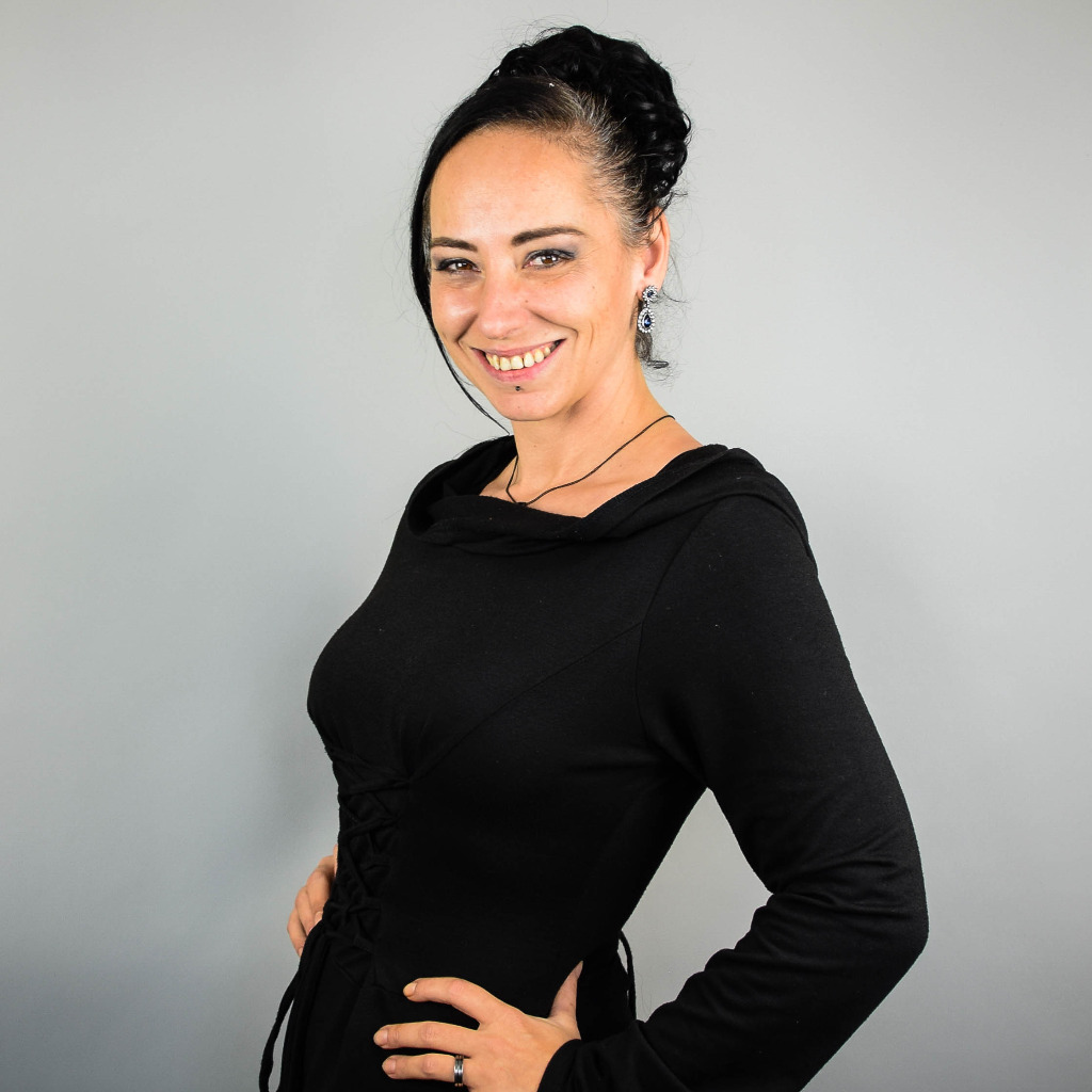 Jennifer Lind - Personalreferentin/Schwerpunkt Recruiting - SWARCO V.S ...