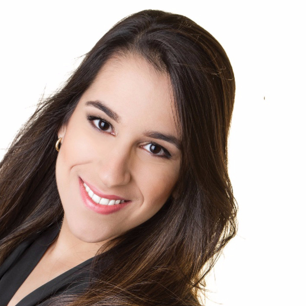 Renata Menelau-Fraunhoffer LL.M. - Contract Manager - Accenture | XING