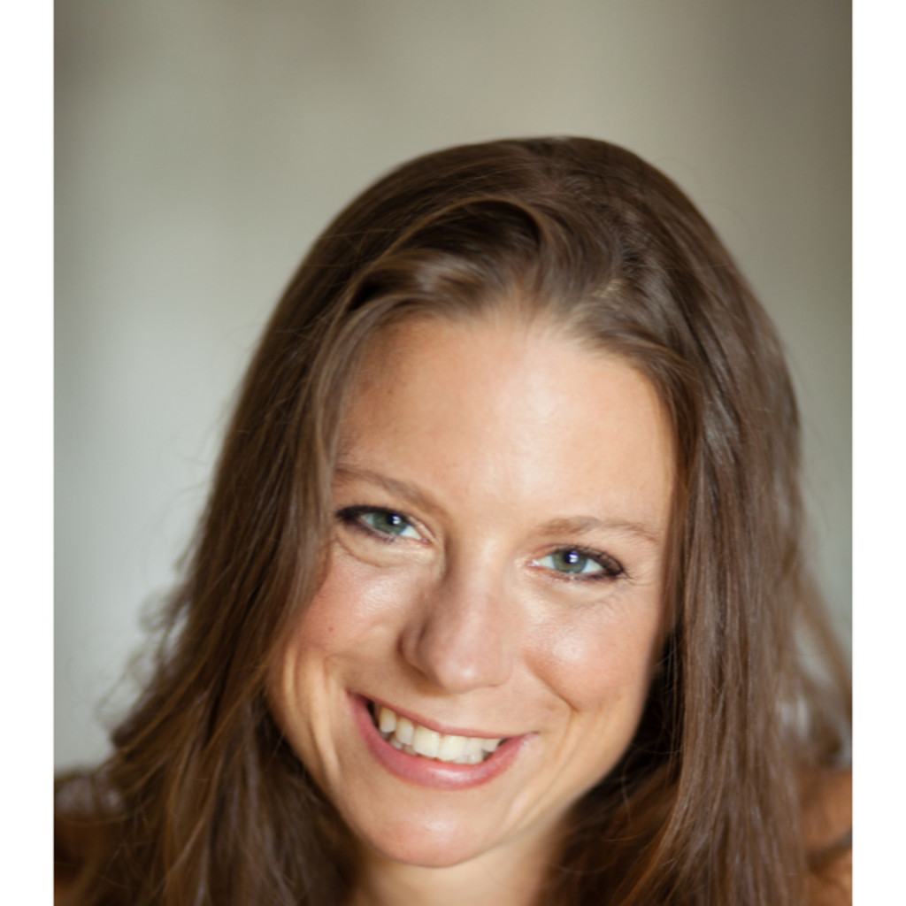 Daniela Leutenegger - Compliance Officer - LGT Bank (Schweiz) AG | XING