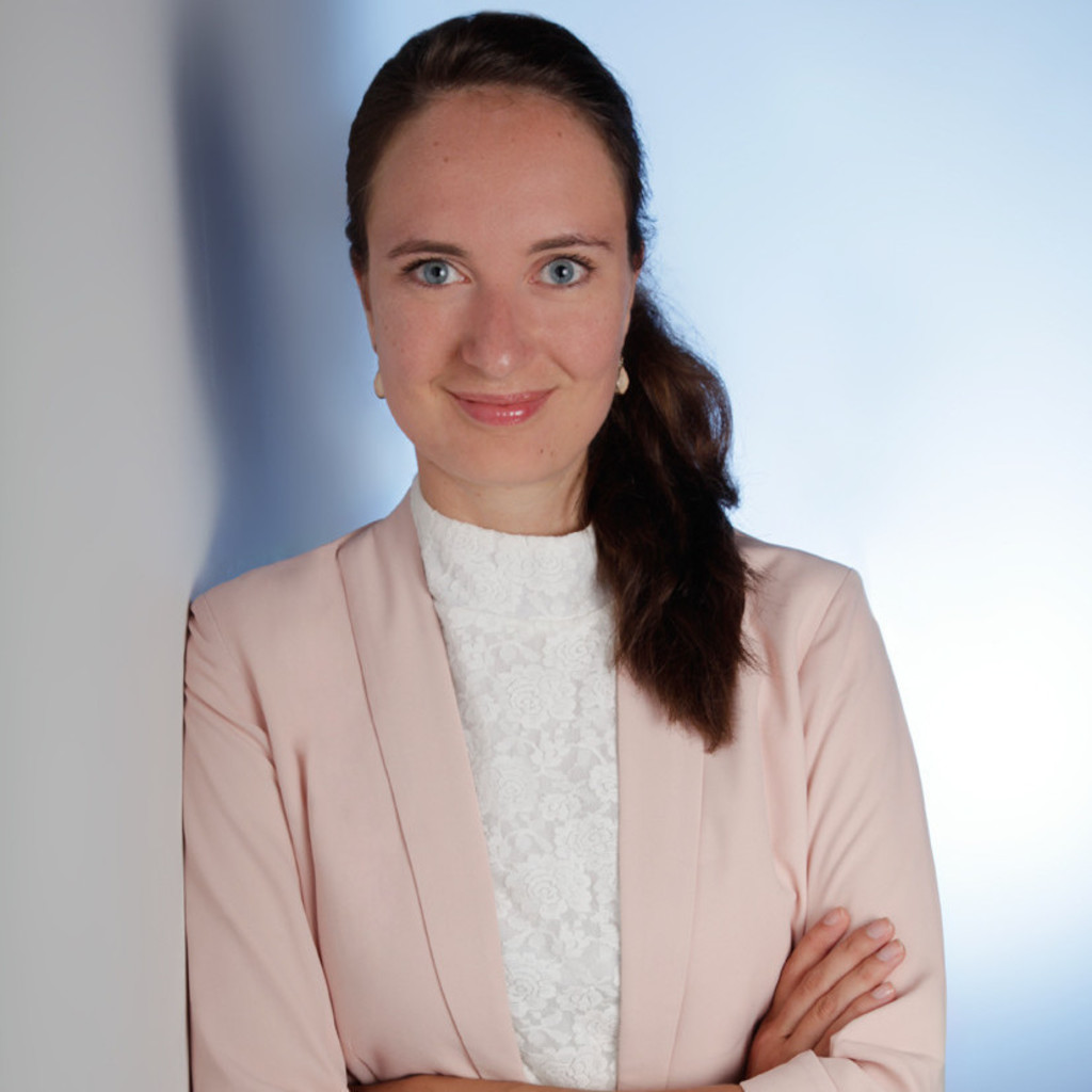 Laura Ullmann - Presse und Management - Lars Meier Management | XING