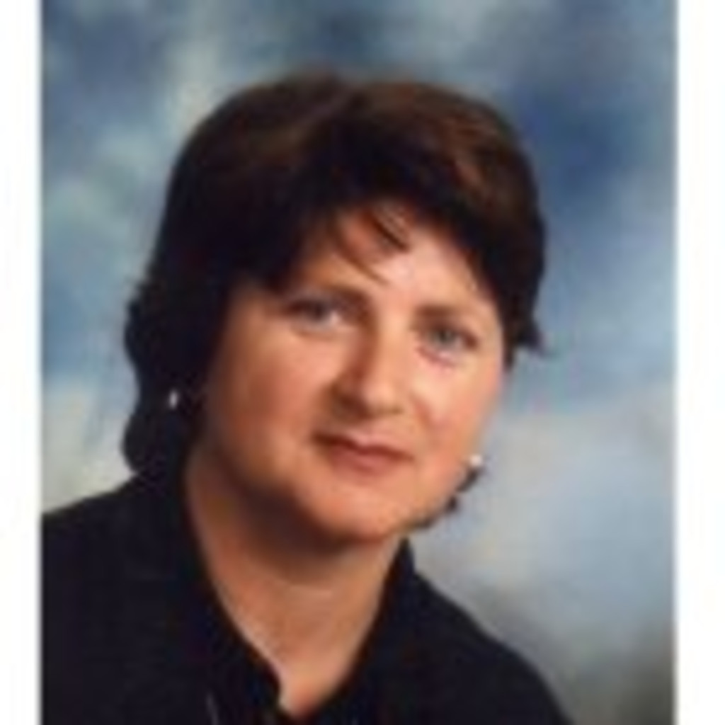 Lydia Bauer's Instagram, Twitter & Facebook on IDCrawl