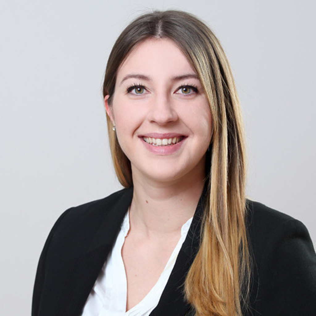 Julia Breden - Projektleiterin - digitalXL GmbH & Co. KG | XING