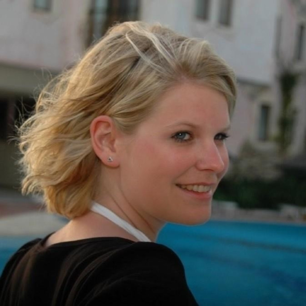 Nicole Westphal's Instagram, Twitter & Facebook on IDCrawl