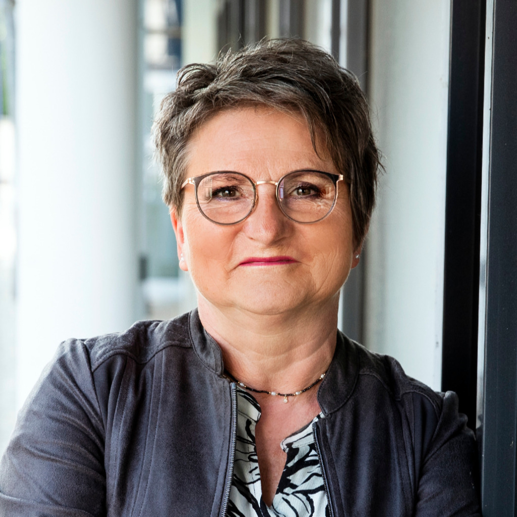 Barbara Tesch's Instagram, Twitter & Facebook on IDCrawl