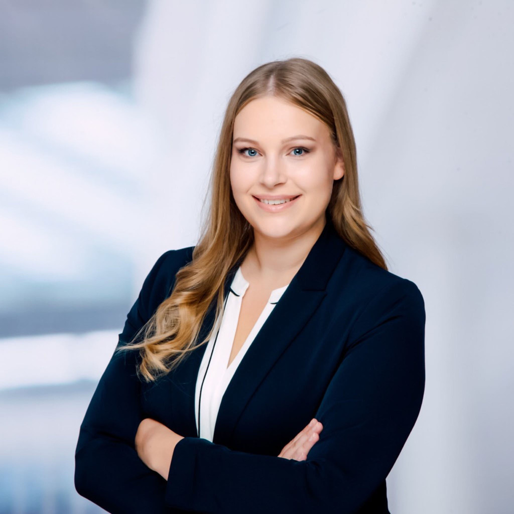 Julia Barsch - Learning & Development Specialist - Albert Berner ...