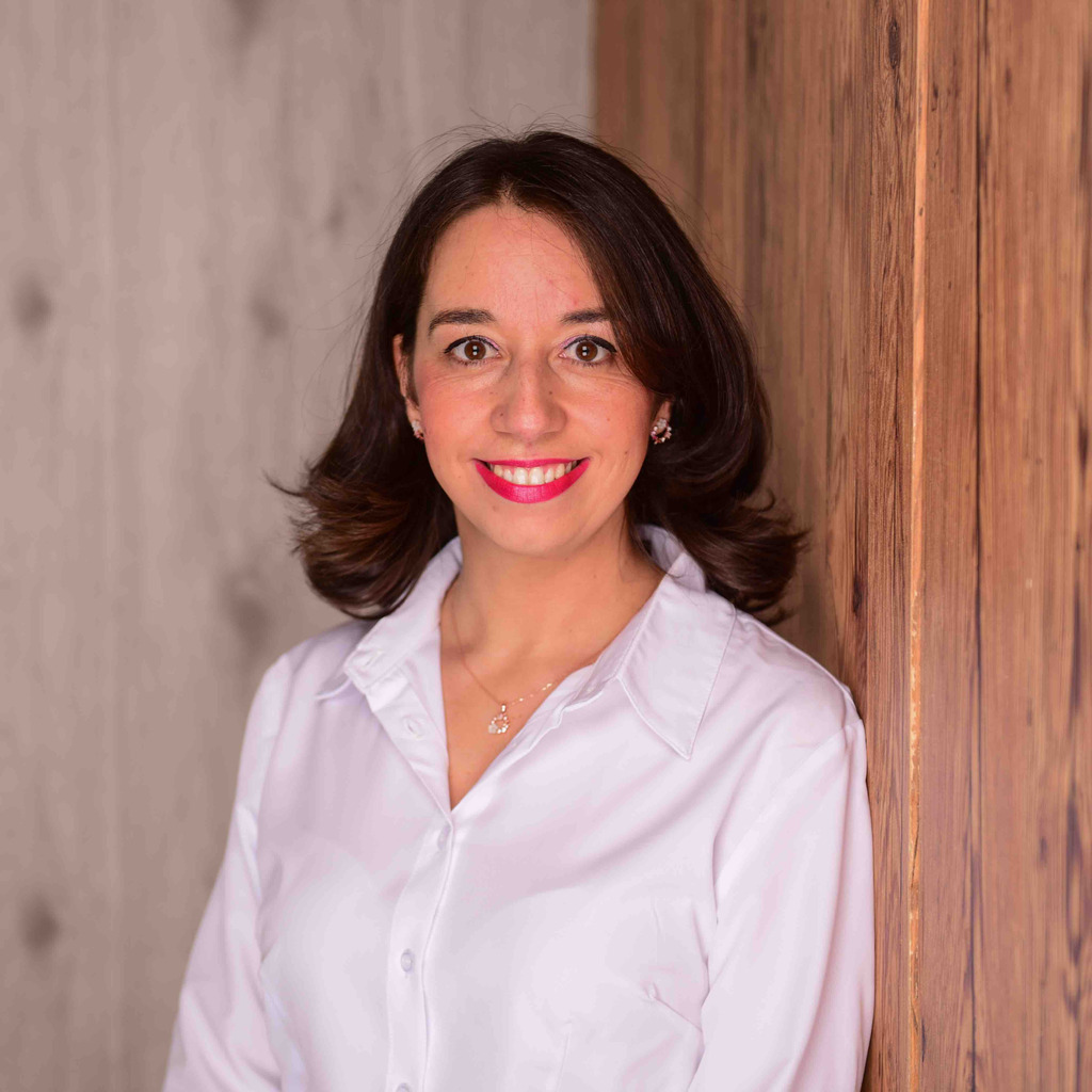 Sabrina Back - Praxismanagerin und Medical Coach - Praxis | XING