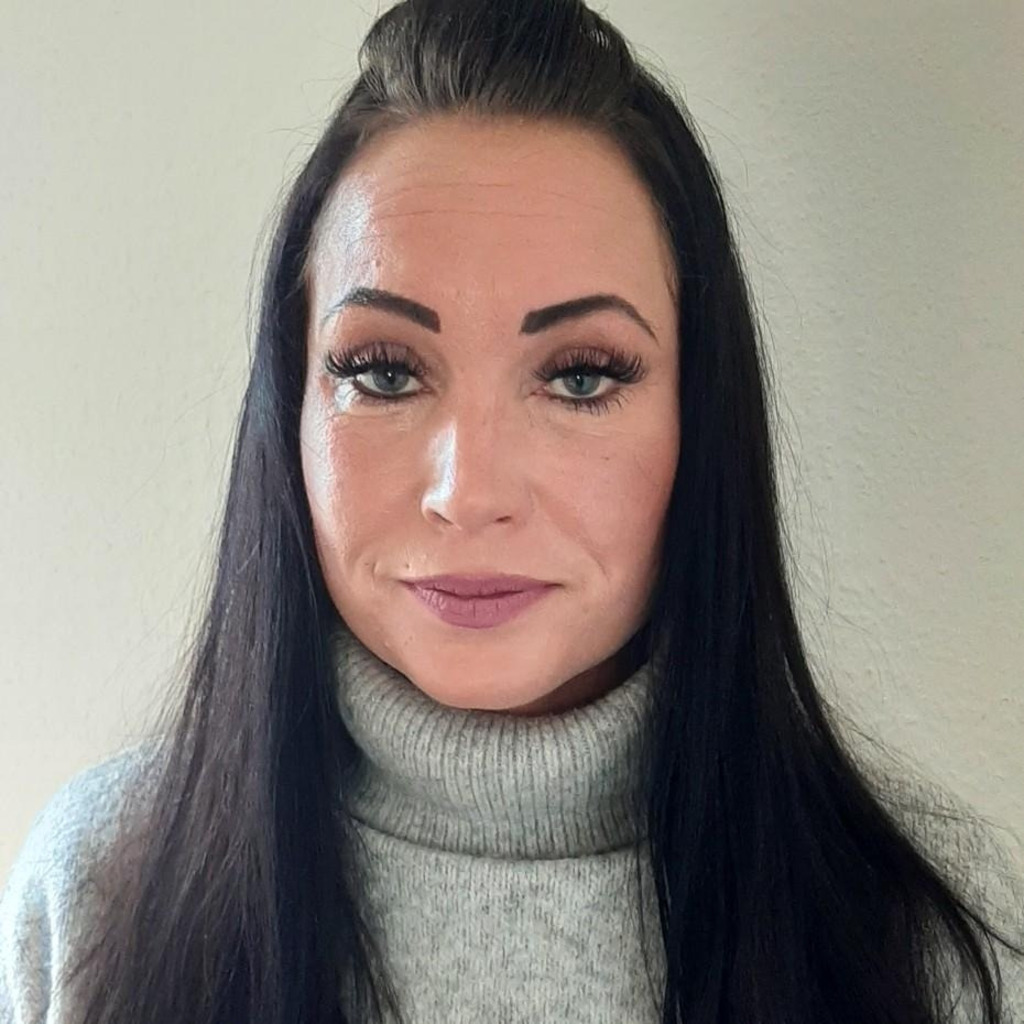 Sabrina Deiß - Marktleiterin - PENNY - REWE Group | XING