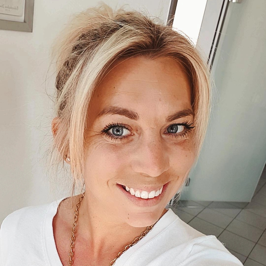 Nina Gerke - Service Assistentin - Autohaus Michael Popp GmbH | XING