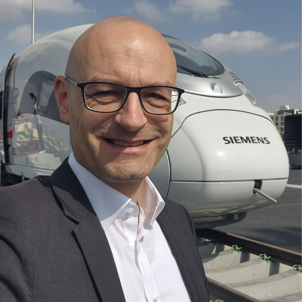 Dipl.-Ing. Thomas Eisele - Vice President Rolling Stock - Project High ...