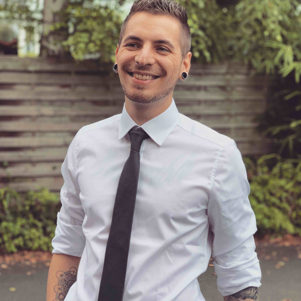 Max Schäfer - IT-Systemadministrator - TÜV TRUST IT GmbH ...