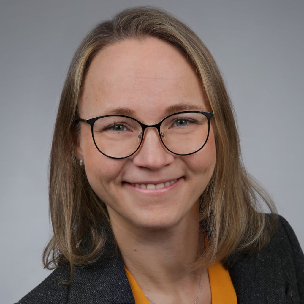 Astrid Eberhardt - Referentin Marketing und Tarif-/Erlösmanagement - DB ...