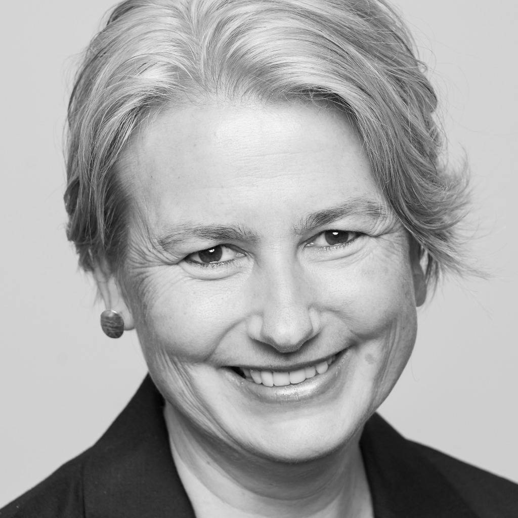 Elisabeth Busse - Standortmanagement - AMD Akademie Mode & Design | XING